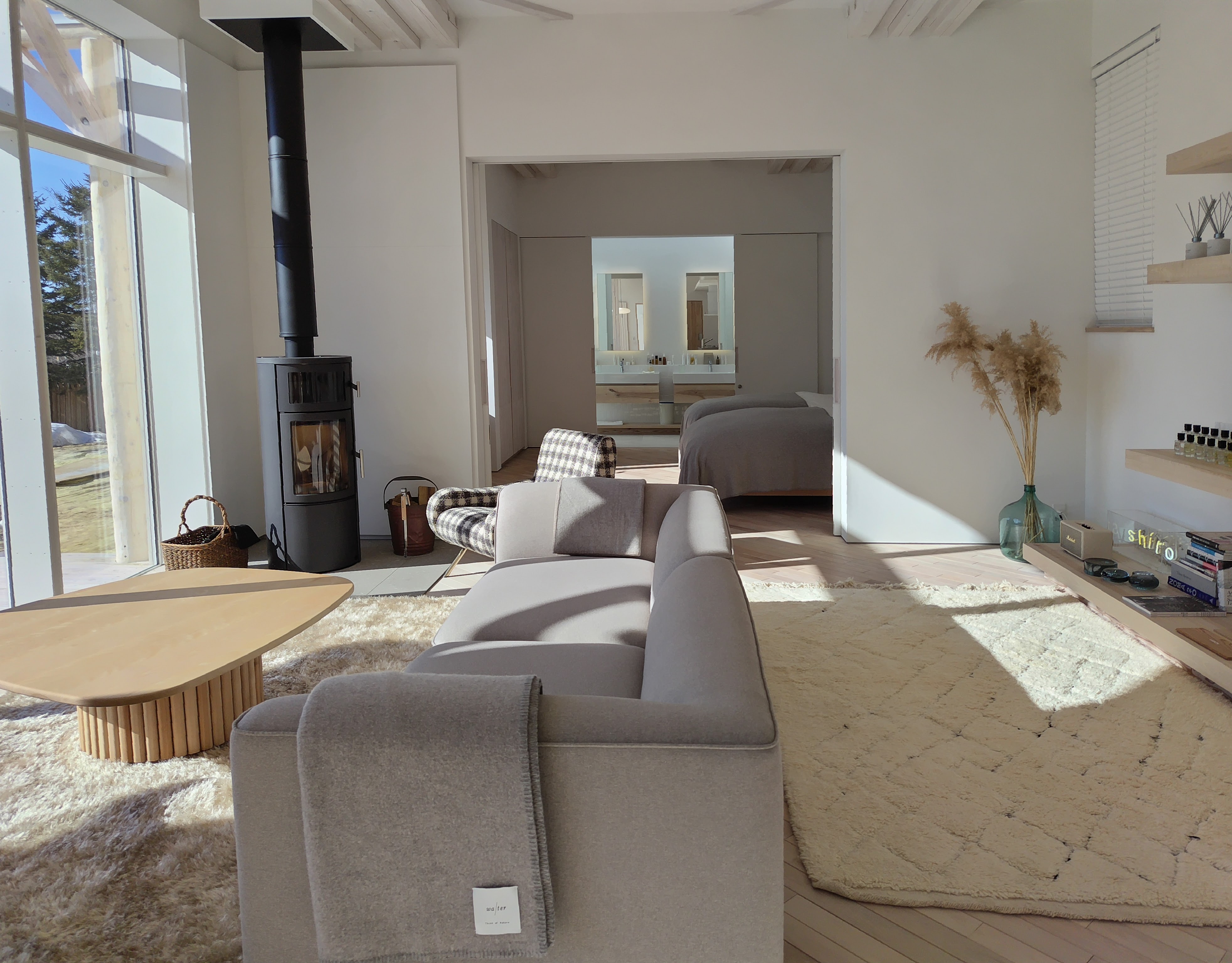 北海道・長沼町に4/26OPEN！一組限定の宿「MAISON SHIRO」に泊まってみた。｜poroco ポロコ｜札幌がもっと好きになる。おいしく、楽しく、札幌女子のためのWEBサイト